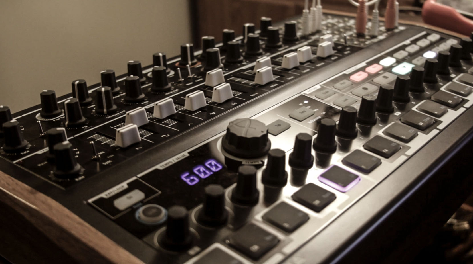 Arturia - ExperimentalSynth